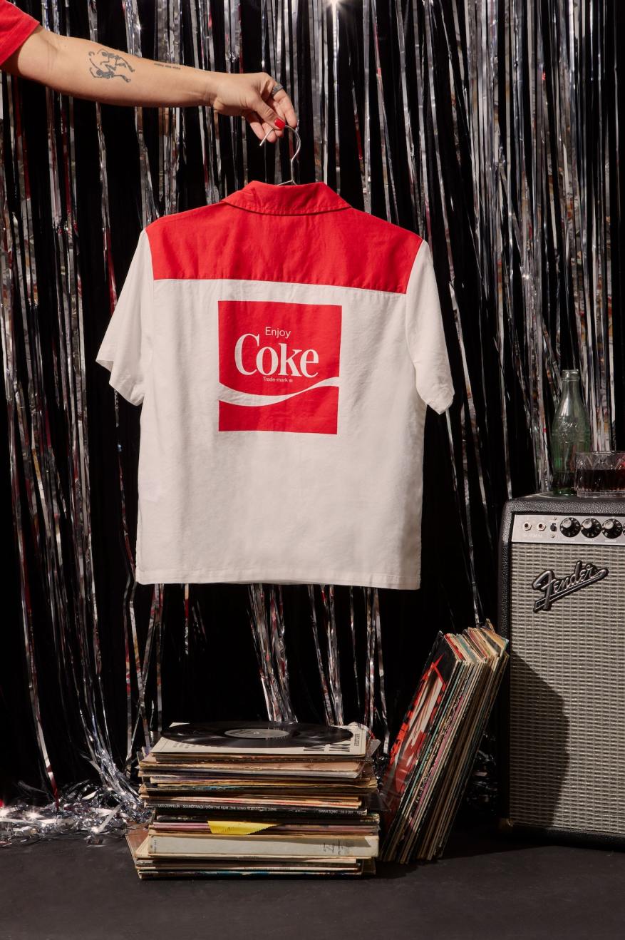 Coca-Cola Bunker Block Short Sleeve Woven in Coke Red – Brixton Canada